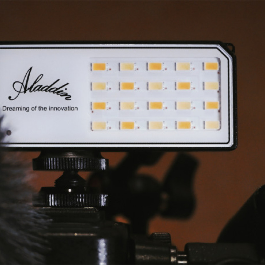 Aladdin EYE-LITE Mini Luz LED Bi-Color regulable de 3000 a 6000K